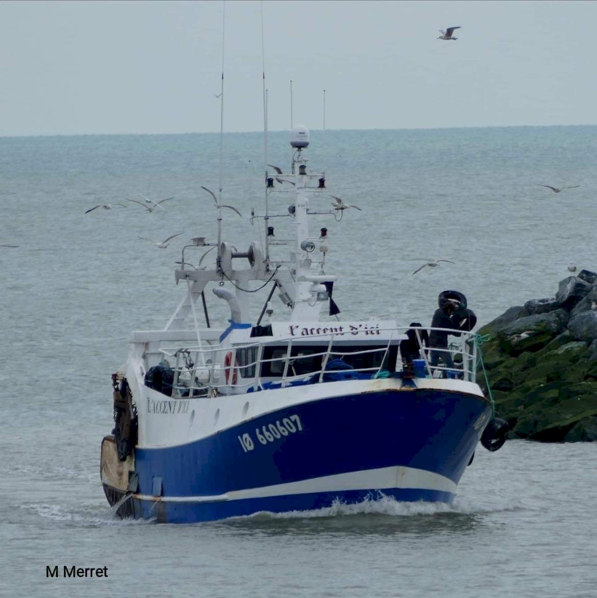 Chalutier acier à vendre