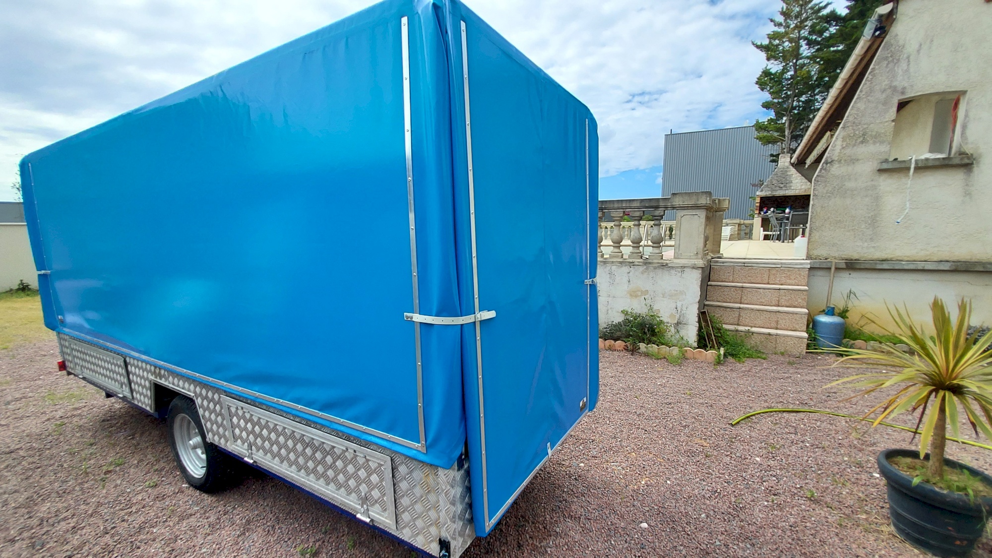 remorque marché poissonnerie - Offre terminée