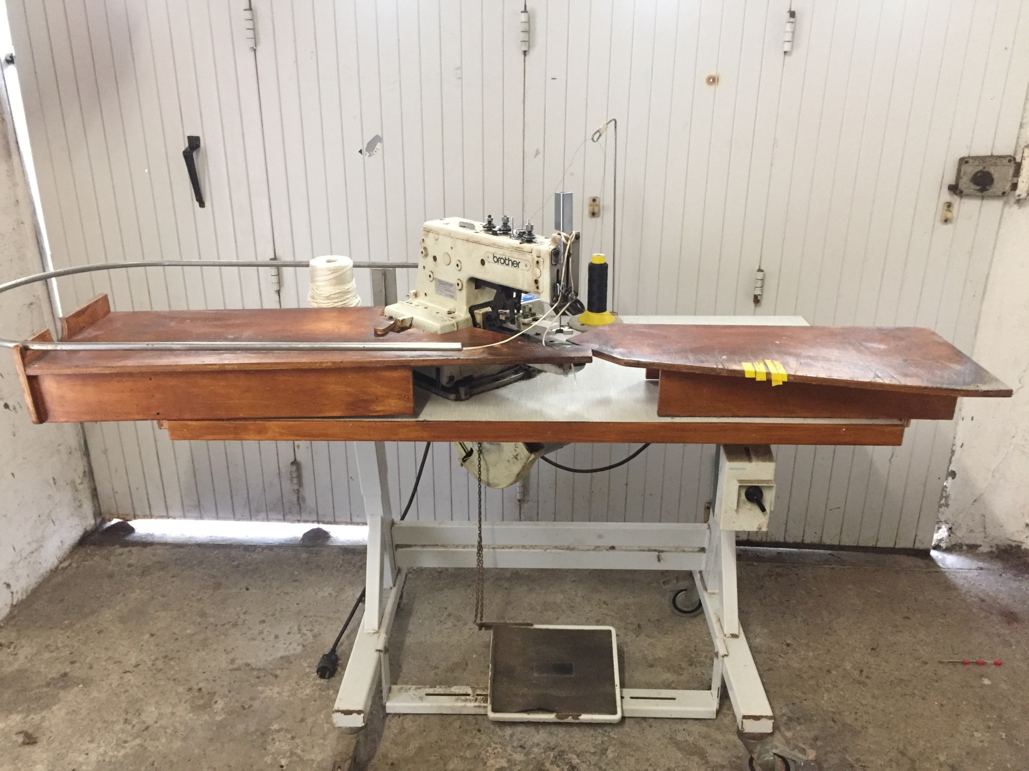 Vends machine à monter les filets - Vendu